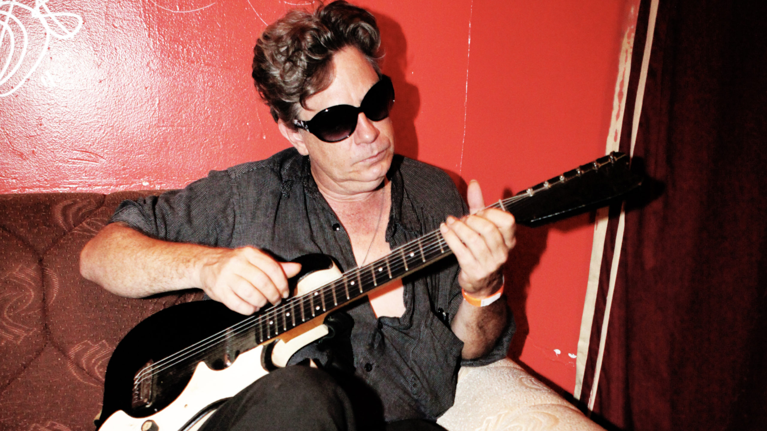 Dex Romweber - The Masquerade